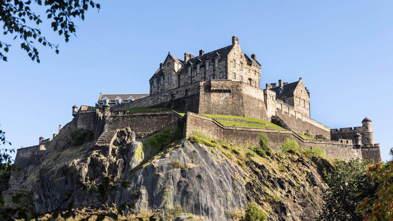 Best Scottish Castles for History Lovers | Bespoke England Tours